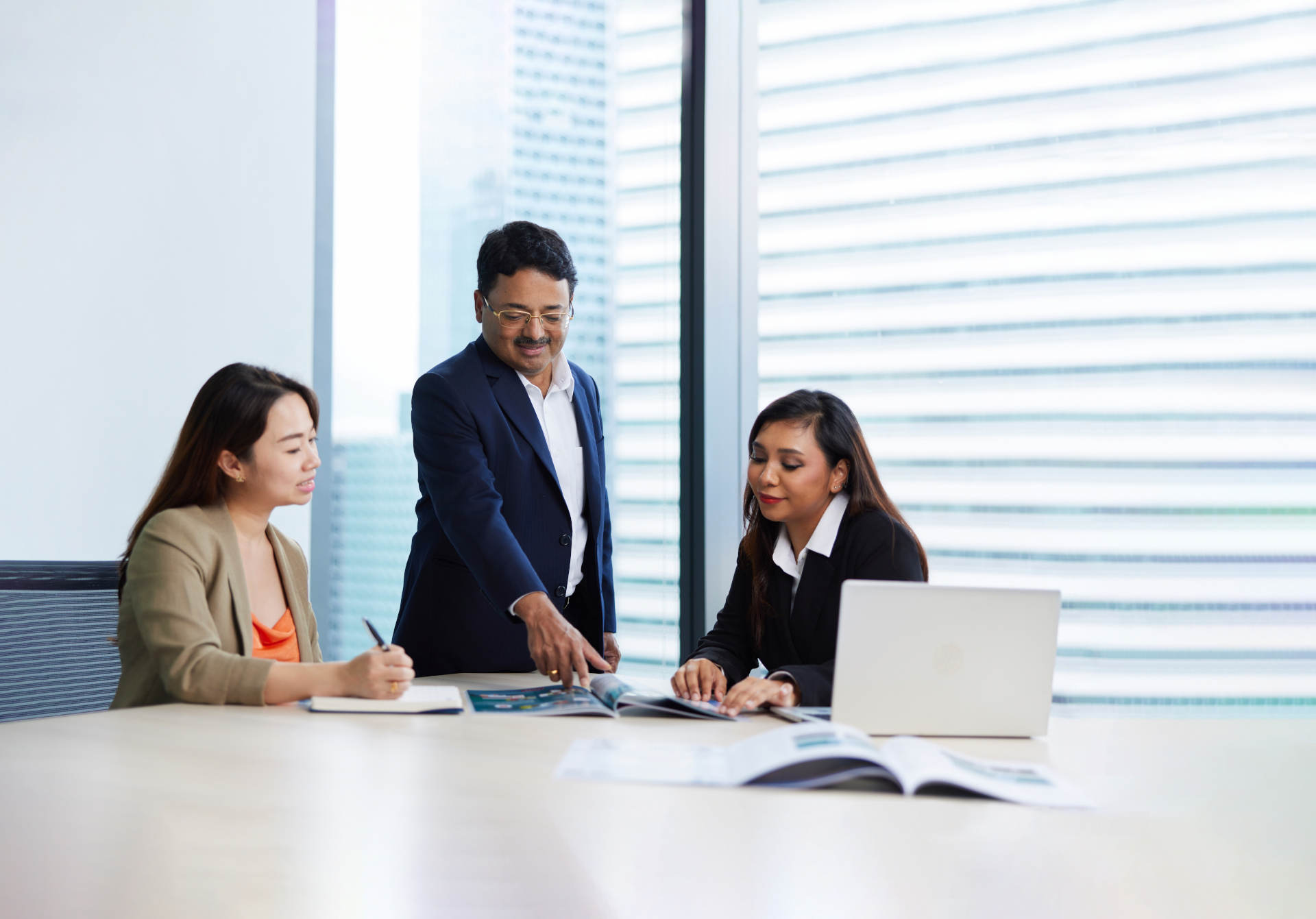 Join PIL | PIL - Pacific International Lines